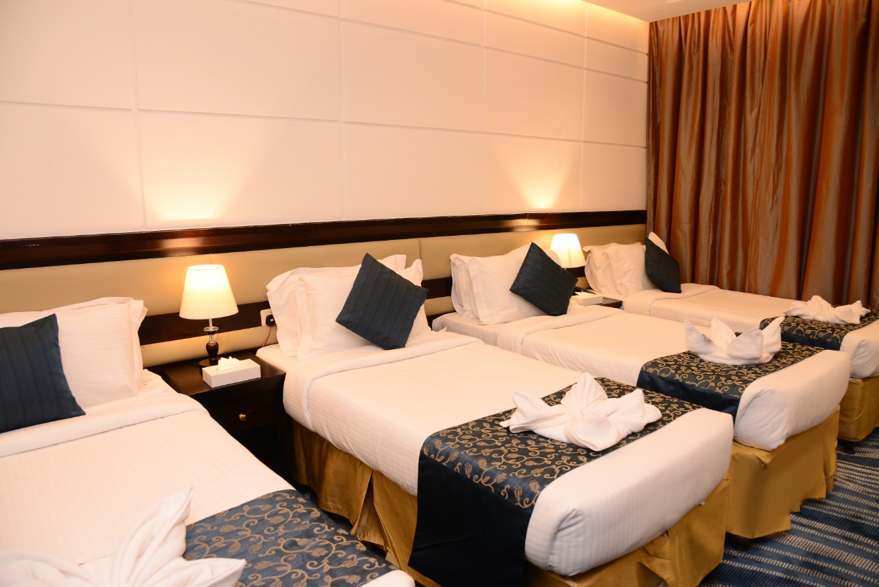 QUAD ROOM - Holiday Villa Madinah